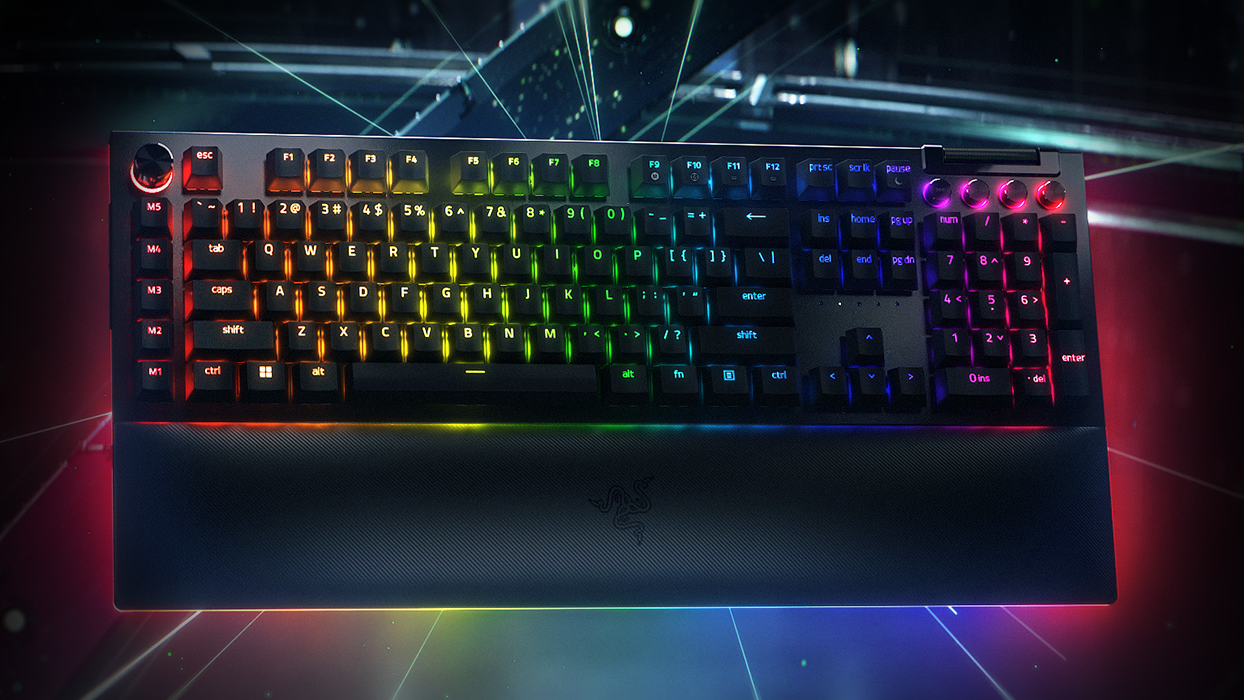 Razer BlackWidow V4 Pro Review: Immersive Gaming with State-of-the-Art ...