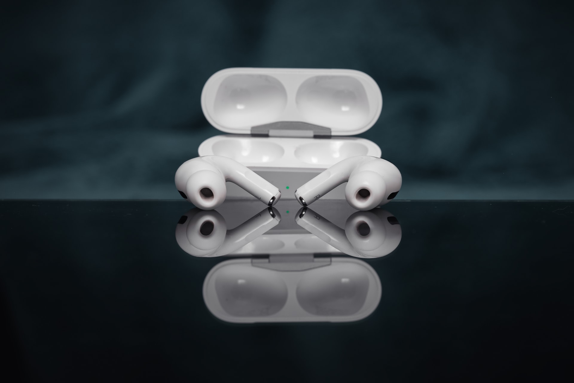 Why Do My AirPods Die So Fast why-do-my-airpods-die-so-fast